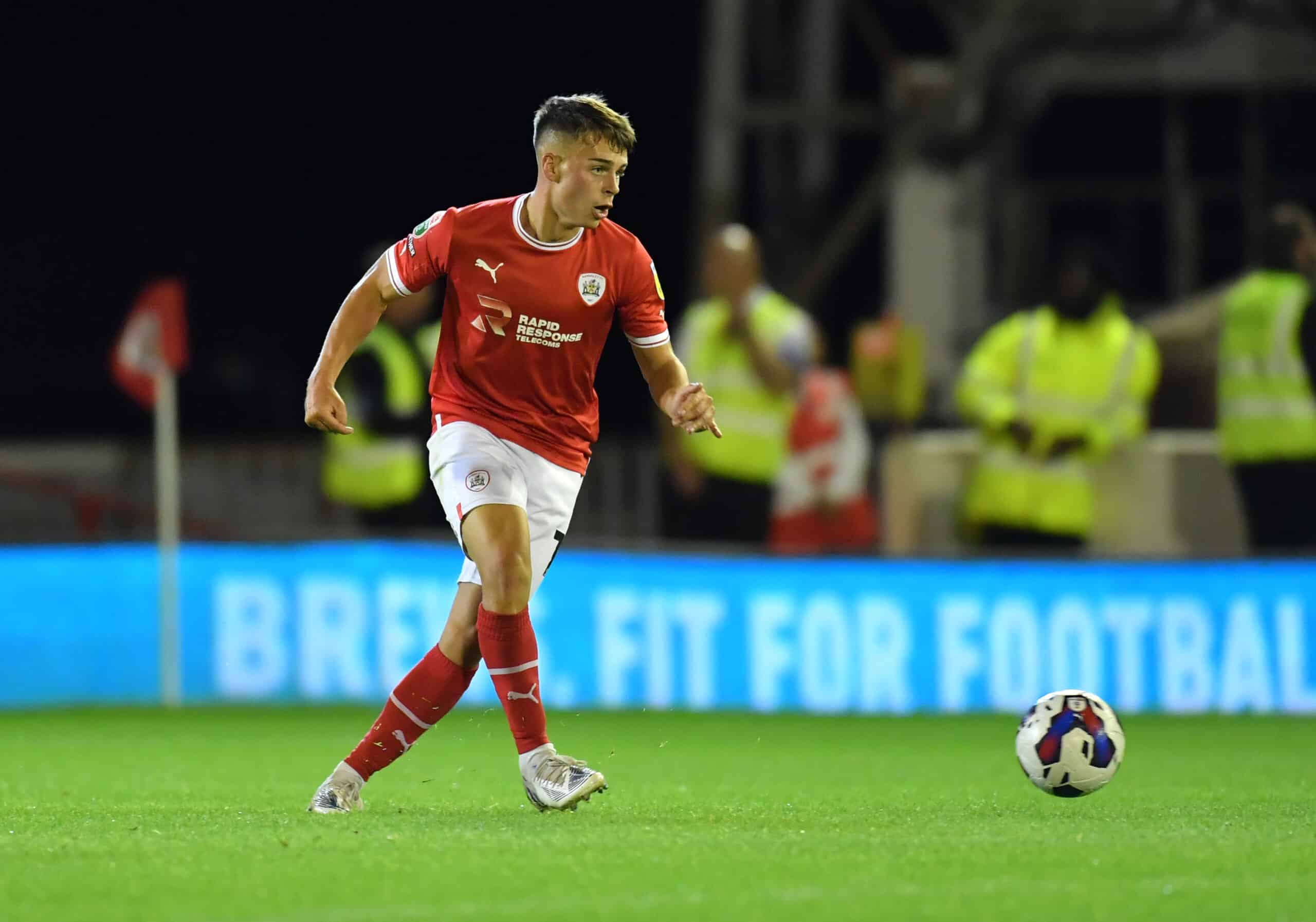Lions Sign Ackroyd On Loan | Guiseley AFC